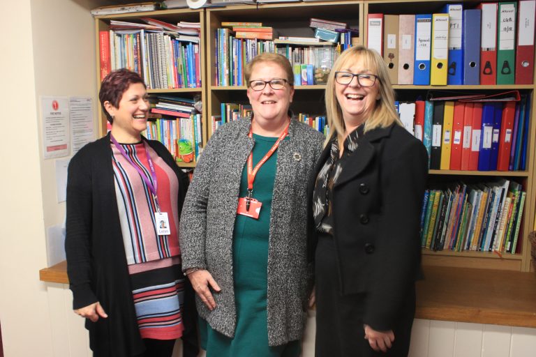 A place with no borders – the power of singing in Luton Schools | Music ...